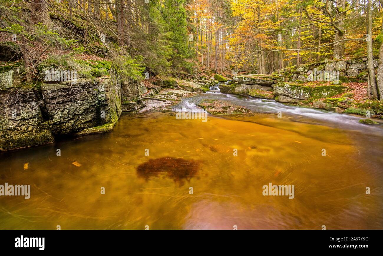 Kolory Jesieni Stockfotos und -bilder Kaufen - Alamy