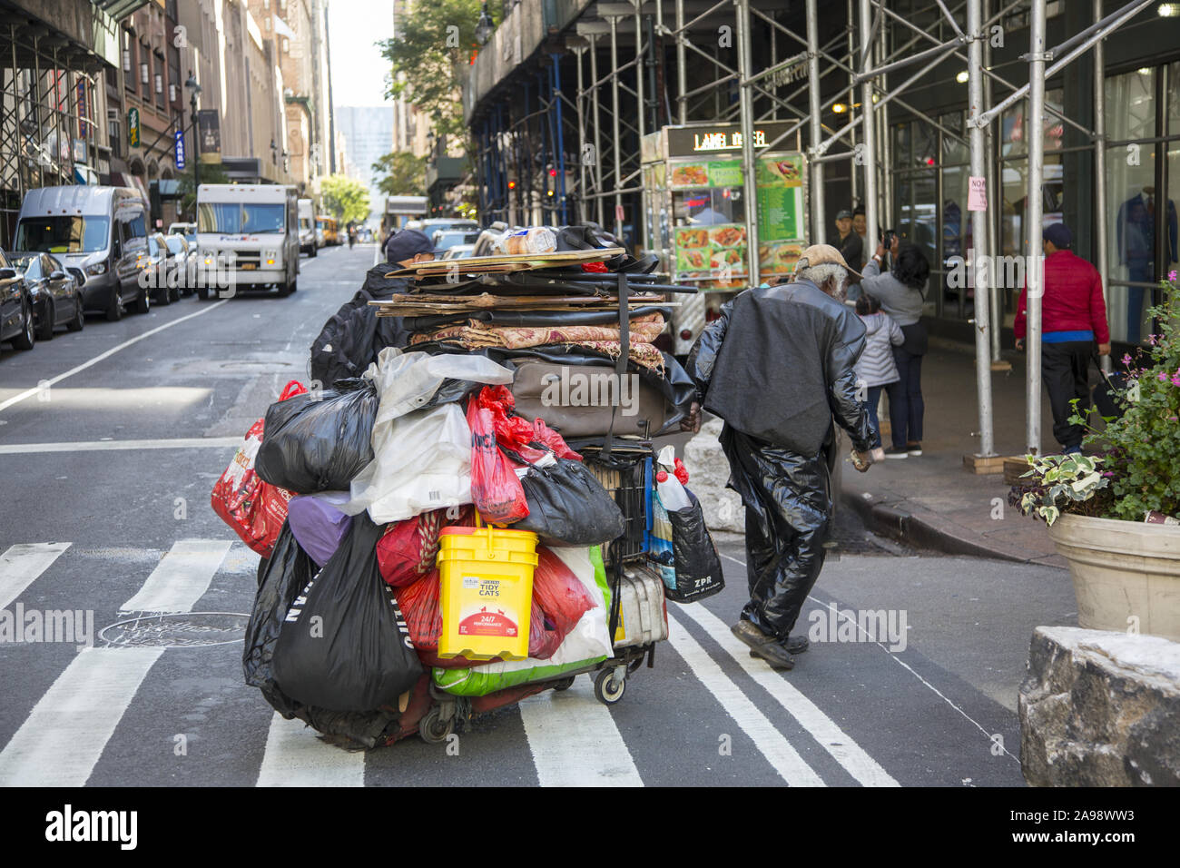 Manhattan poverty -Fotos und -Bildmaterial in hoher Auflösung – Alamy