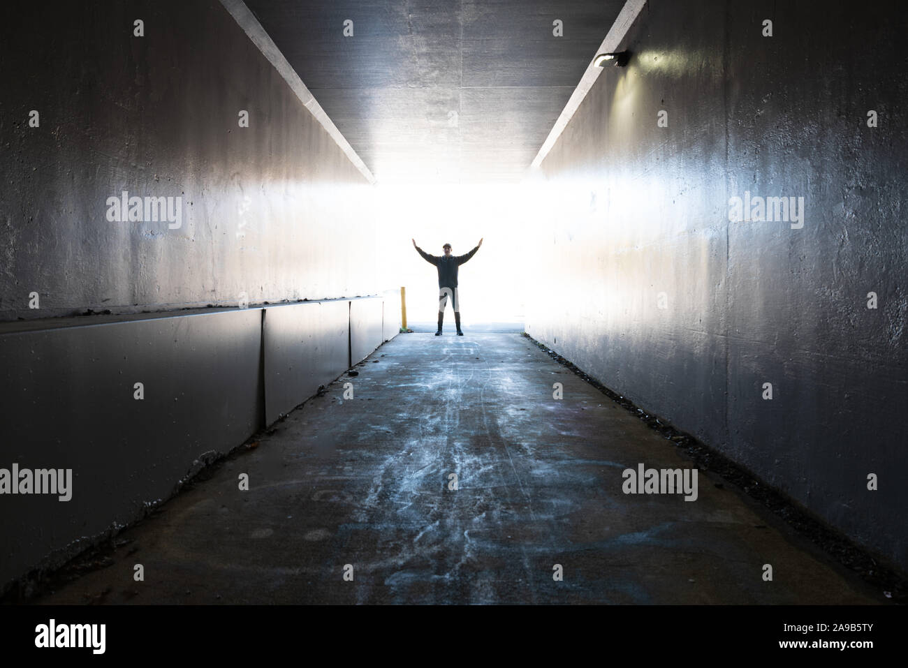 Tunnel konzept -Fotos und -Bildmaterial in hoher Auflösung – Alamy