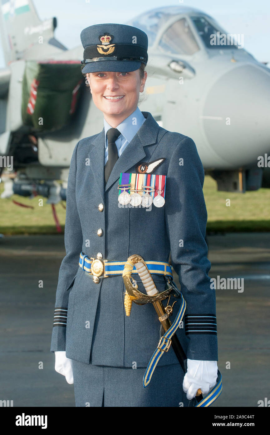 Erste weibliche raf pilotin -Fotos und -Bildmaterial in hoher Auflösung ...