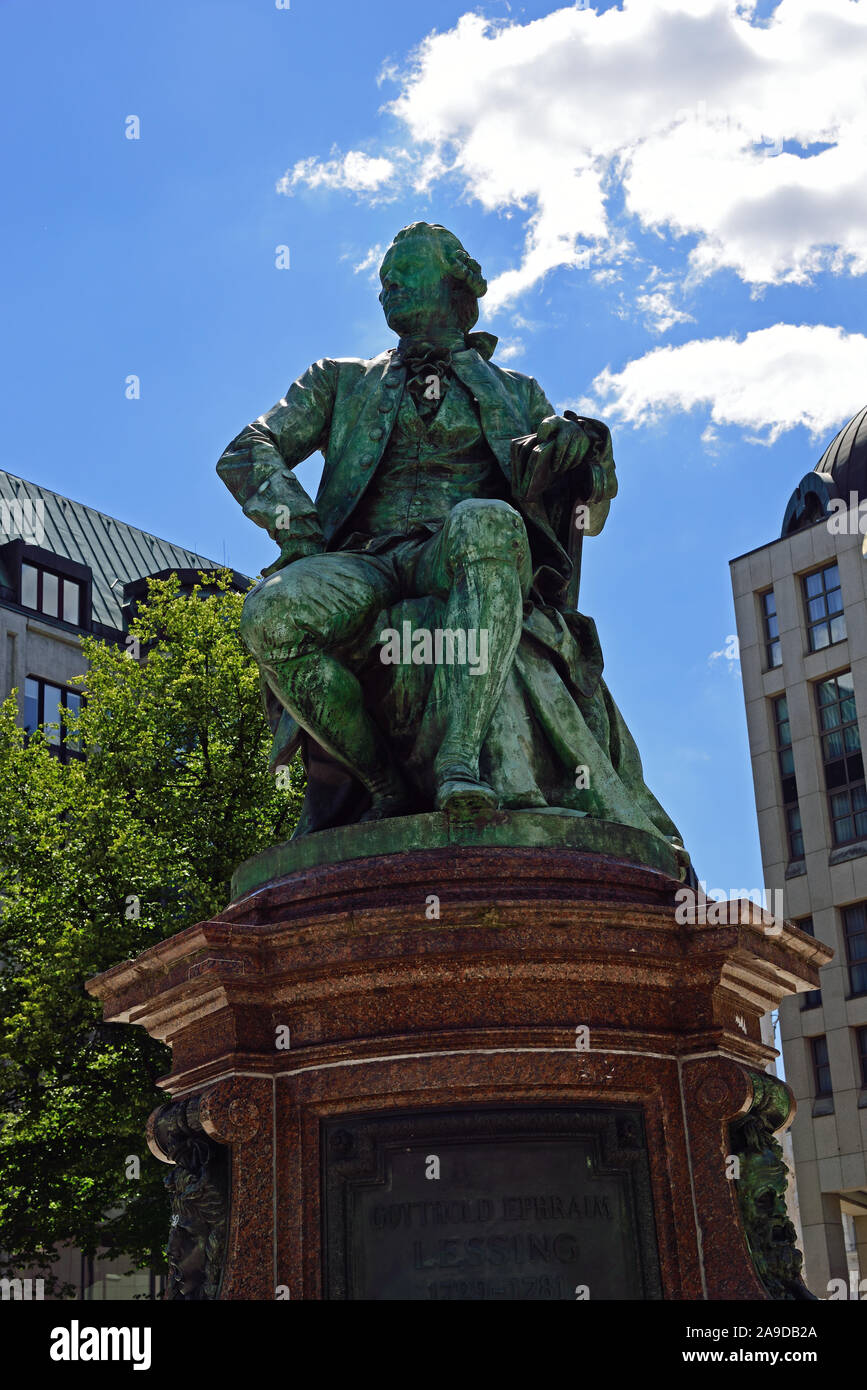 Denkmal gotthold ephraim lessing Stockfotos und -bilder Kaufen - Alamy