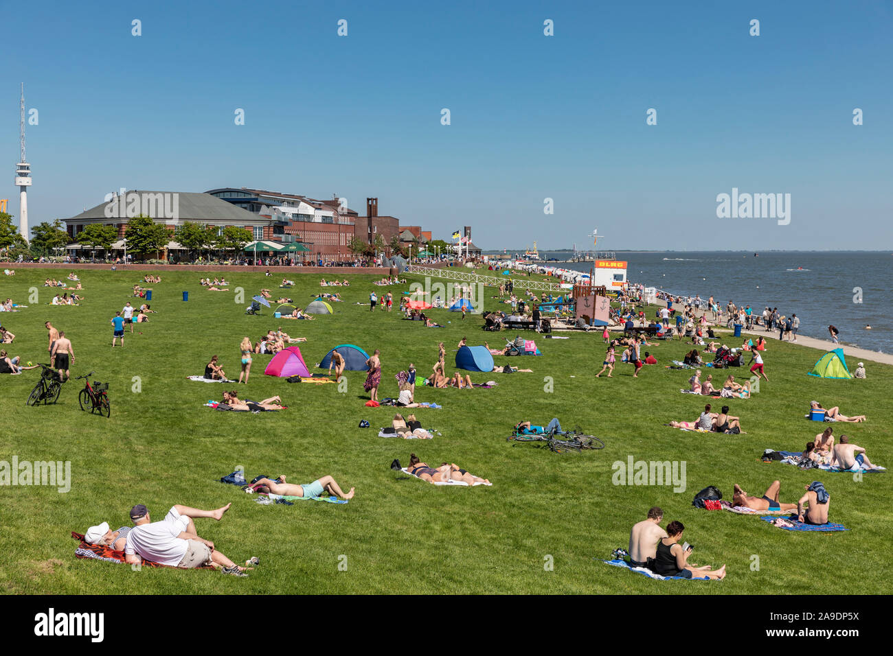 Strand am Südstrand von Wilhelmshaven, Niedersachsen Stockfotografie ...