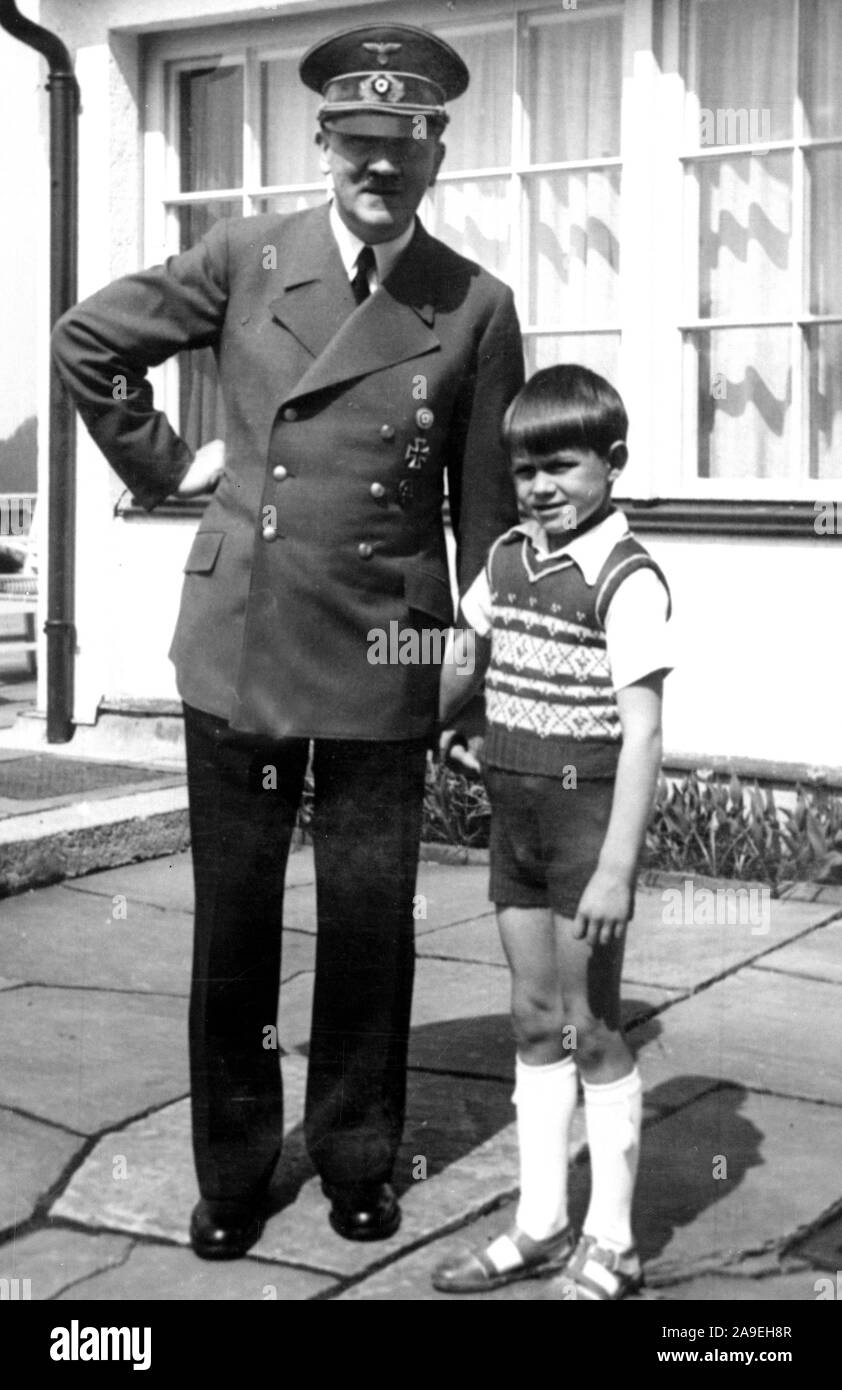 1930er Jahre Adolf Hitler Mit Kindern Stockfotos und -bilder Kaufen ...