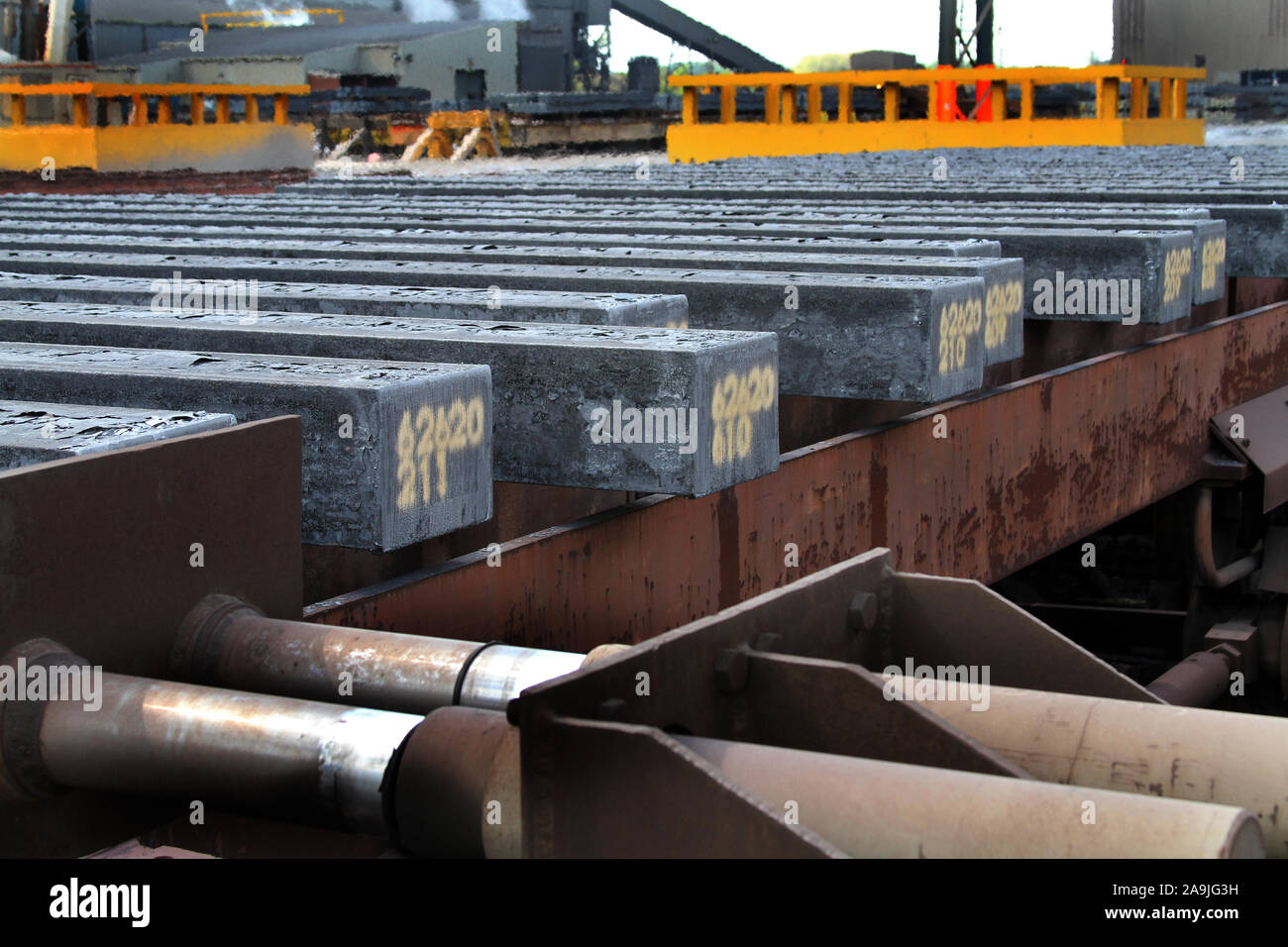 Continuous casting and rolling -Fotos und -Bildmaterial in hoher Auflösung – Alamy