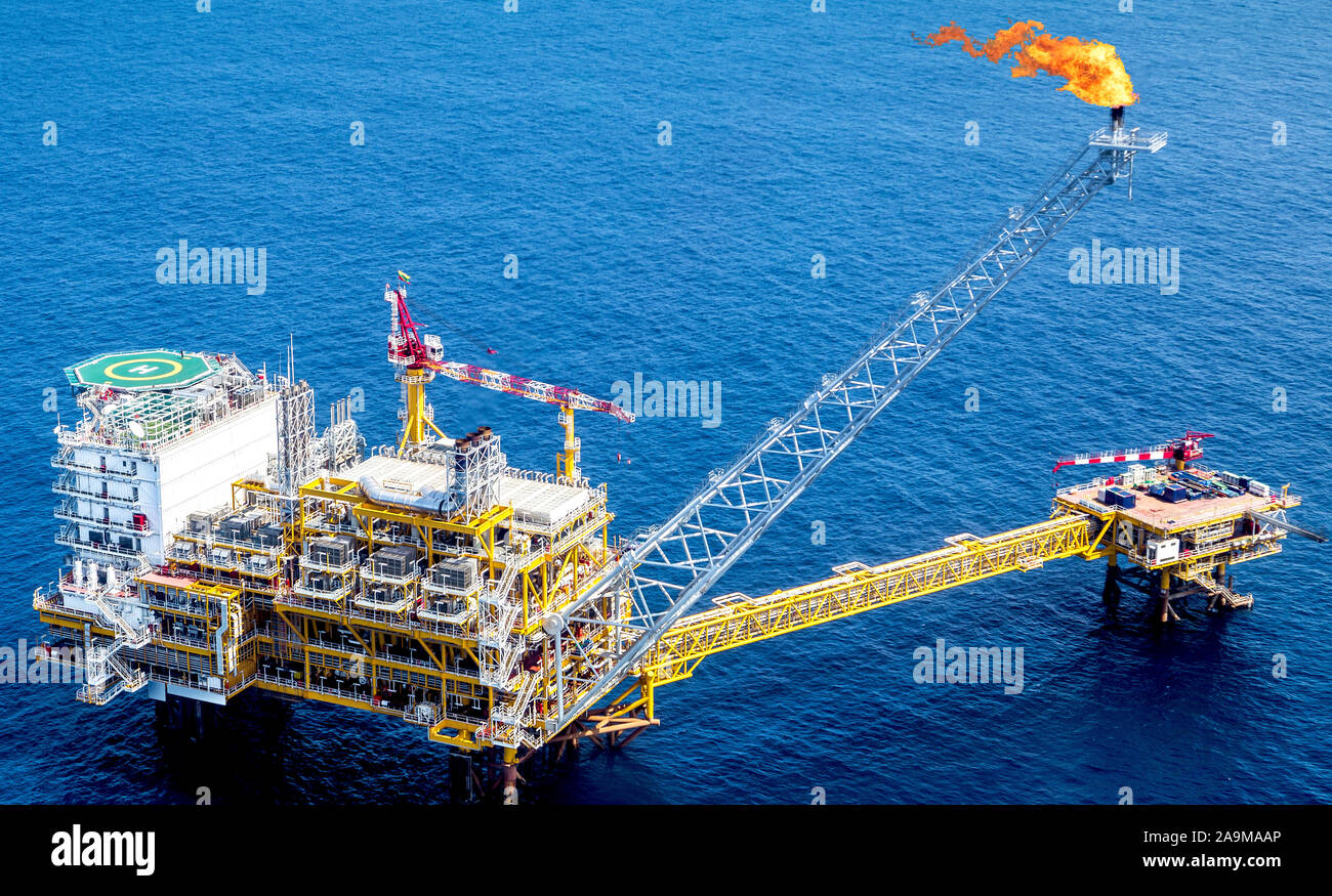 Off shore drilling -Fotos und -Bildmaterial in hoher Auflösung – Alamy
