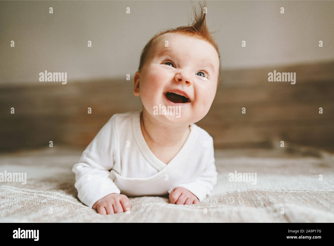 Baby emotionen -Fotos und -Bildmaterial in hoher Auflösung – Alamy