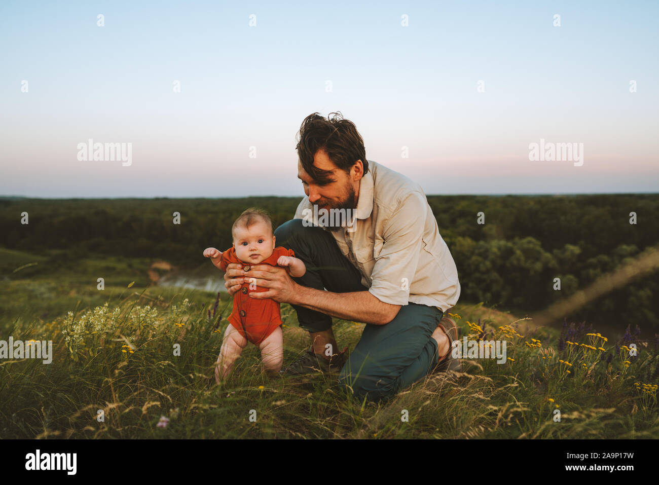 Mit Papa Lernen Stockfotos und -bilder Kaufen - Alamy