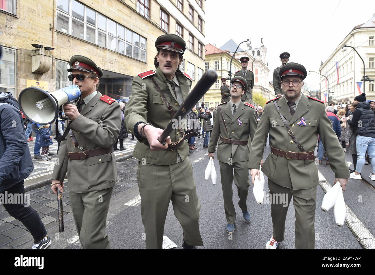 Czechoslovakia prague velvet revolution -Fotos und -Bildmaterial in ...