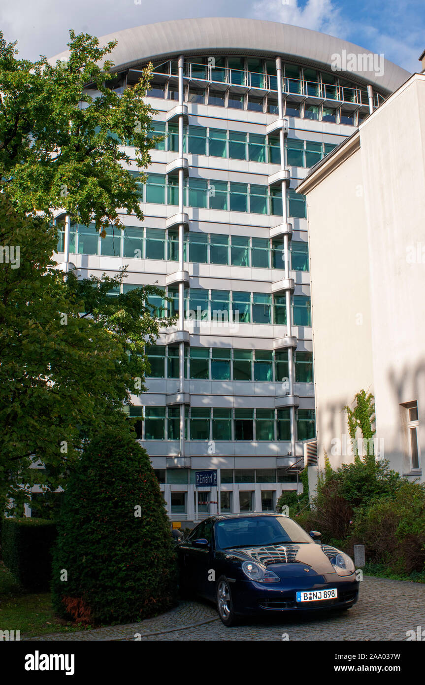 Quasimodo cafe -Fotos und -Bildmaterial in hoher Auflösung – Alamy