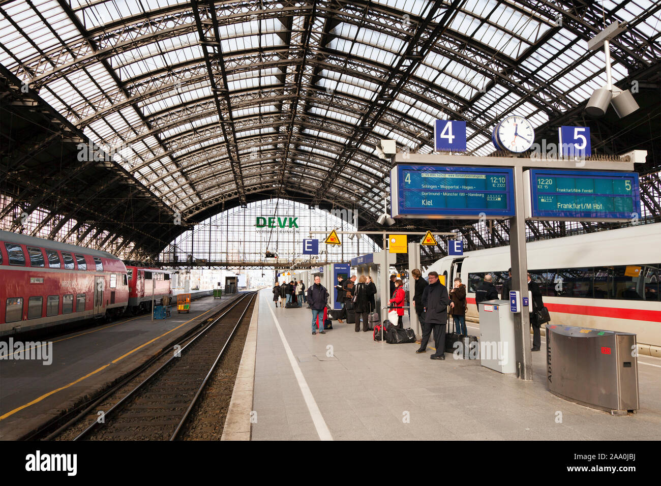 Hauptbahnhof Köln, Deutschland Stockfotografie - Alamy