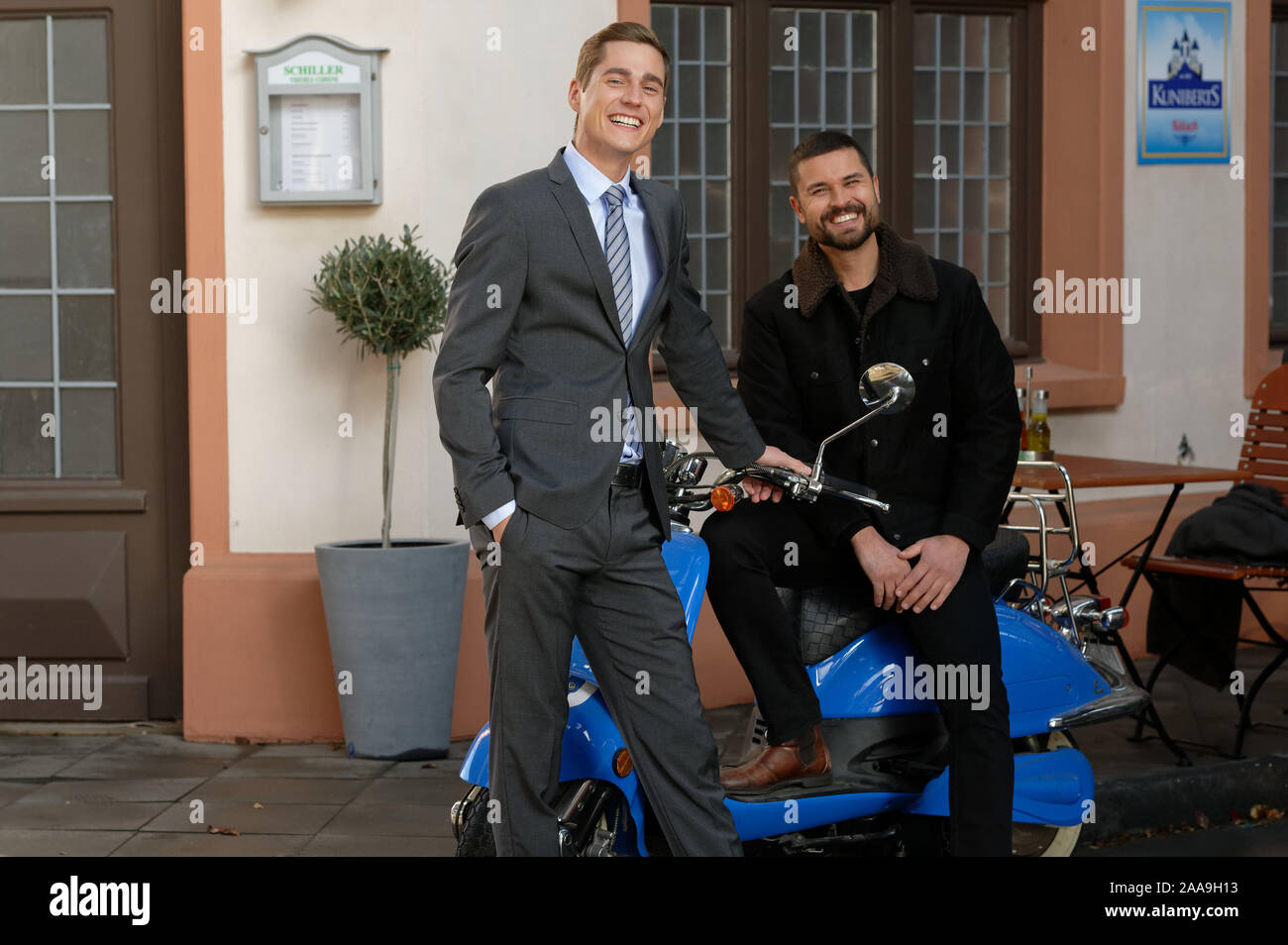 Köln, Deutschland. Nov, 2019 20. Die Schauspieler Timothy Boldt ...