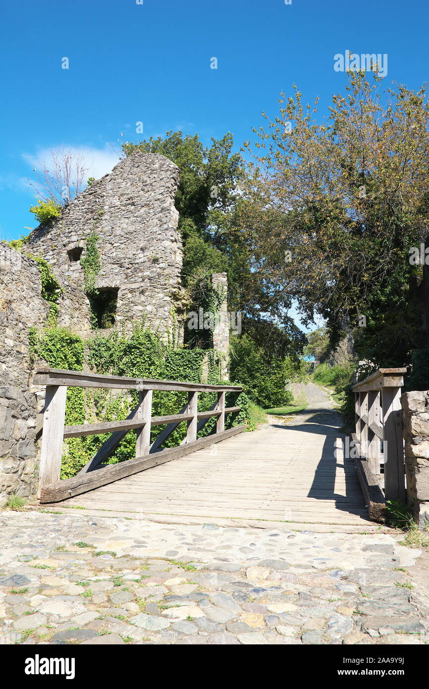 Castle Ruin Hohentwiel Stockfotos und -bilder Kaufen - Alamy