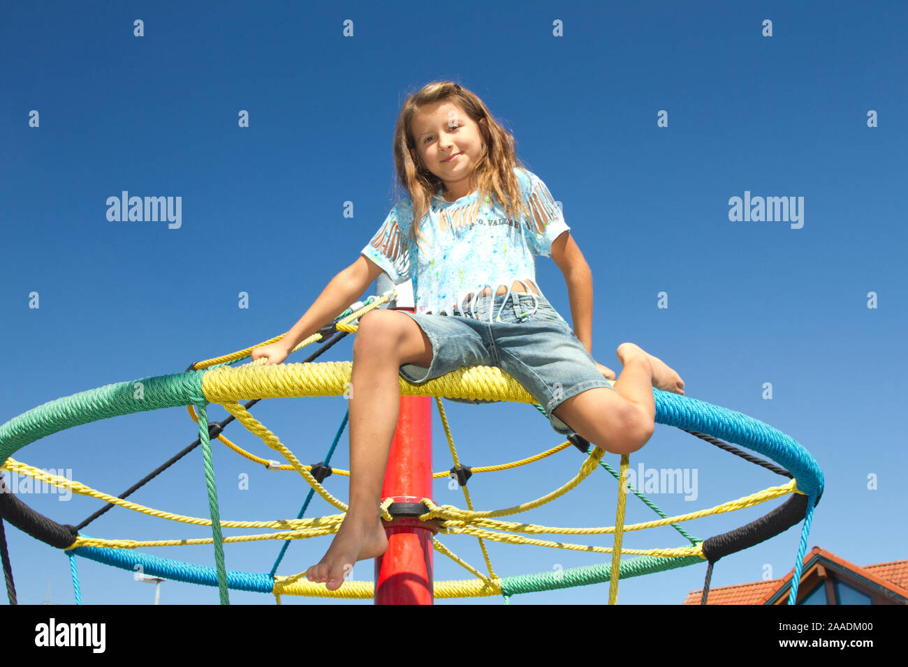 Madchen lacheln -Fotos und -Bildmaterial in hoher Auflösung – Alamy