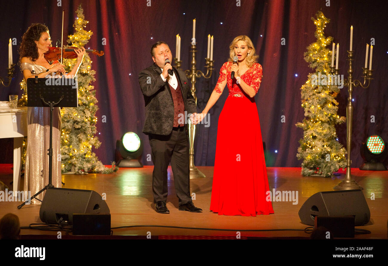 Rust, Deutschland. Nov 2019 20. Weihnachten Gala Konzert mit Paul Potts ...