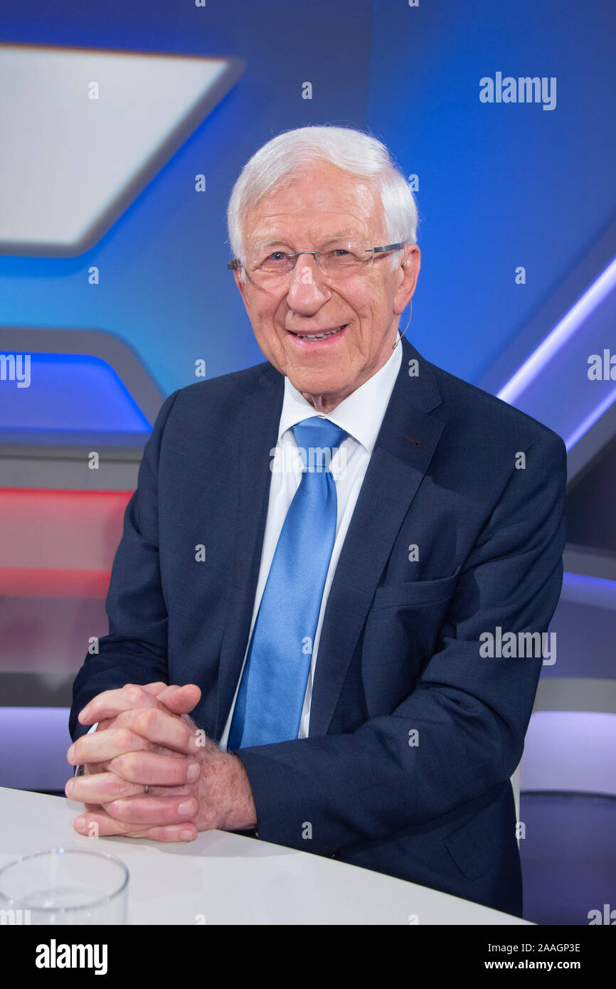 German tv presenter and journalist -Fotos und -Bildmaterial in hoher ...