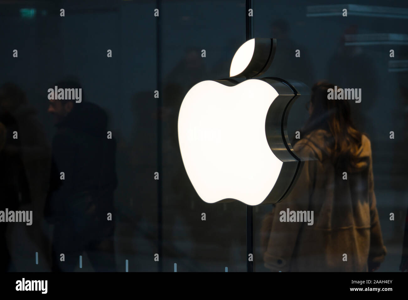 Apple store logo symbol -Fotos und -Bildmaterial in hoher Auflösung – Alamy