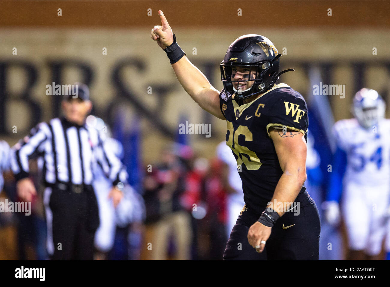 Winston-Salem, NC, USA. 23 Nov, 2019. Wake Forest Dämon-diakone zurück ...