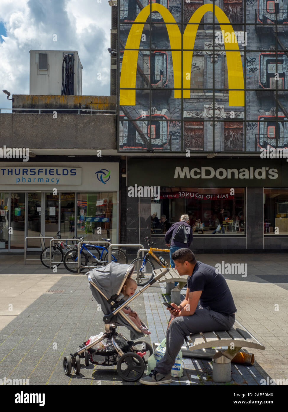 Fast food gesundheit -Fotos und -Bildmaterial in hoher Auflösung – Alamy