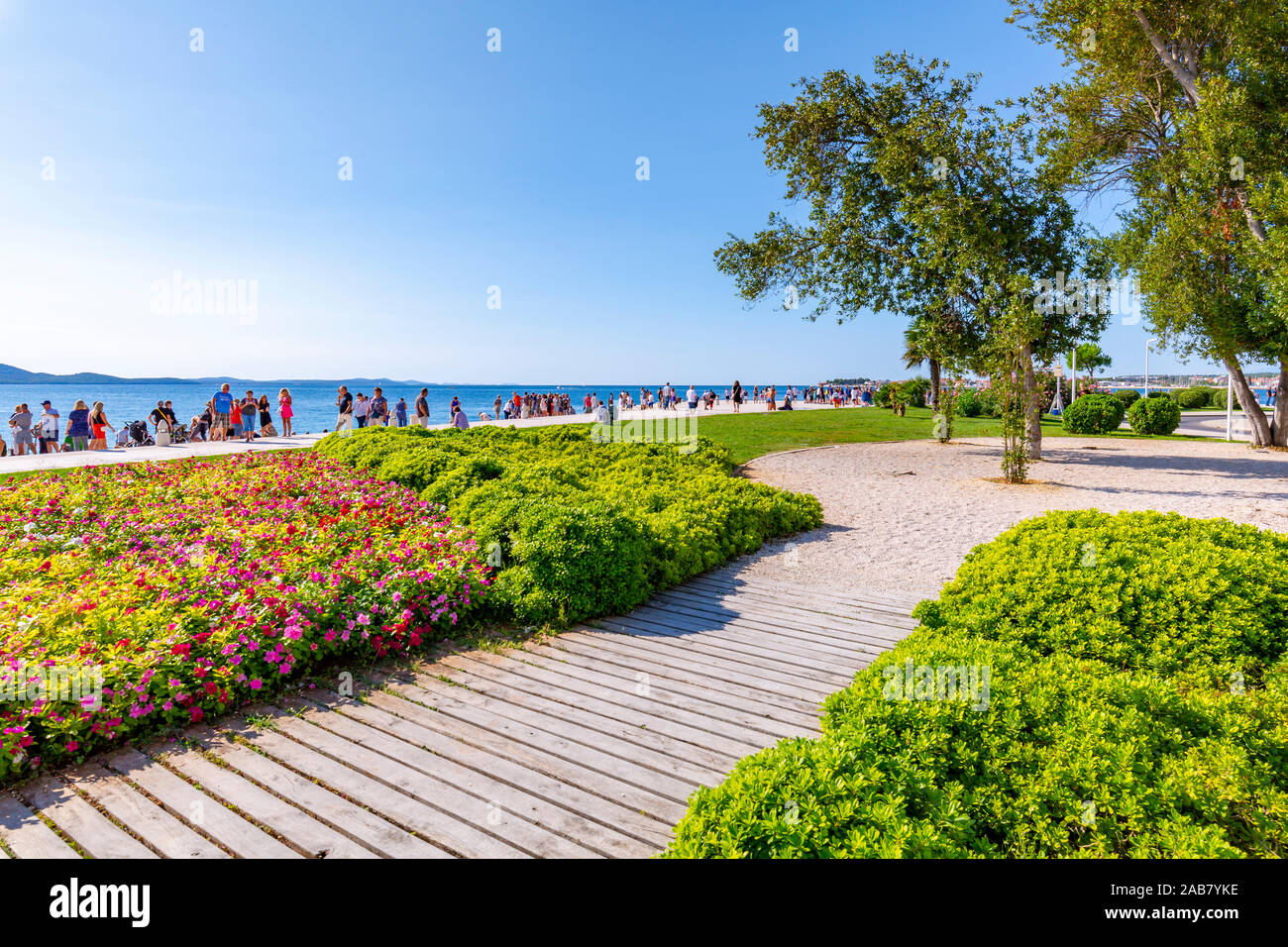 Zadar sea promenade -Fotos und -Bildmaterial in hoher Auflösung - Seite ...