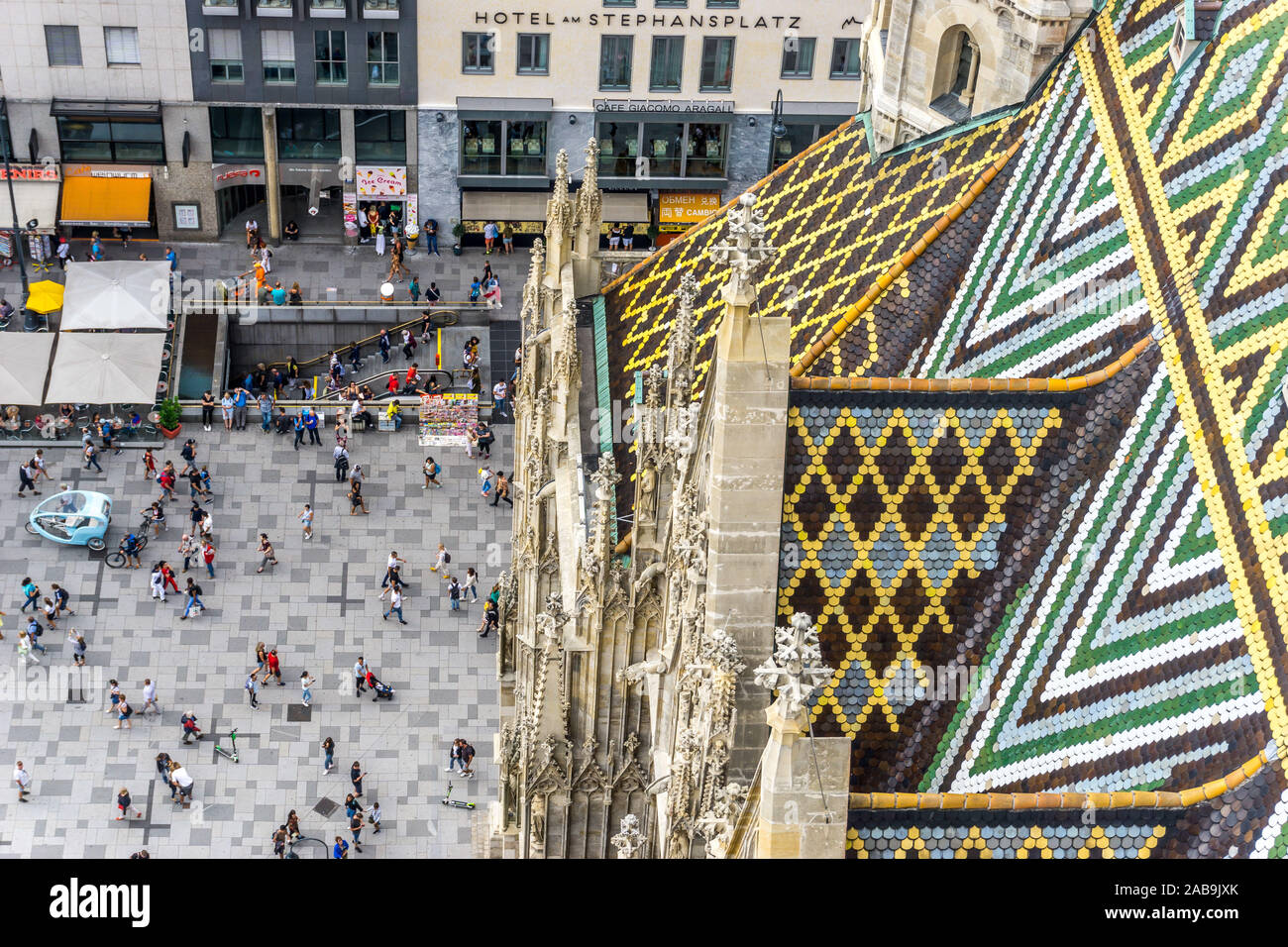 Blick auf die stephanskirche -Fotos und -Bildmaterial in hoher ...