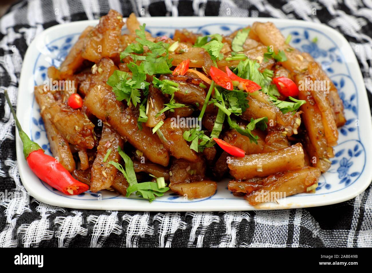 Gehackter seitan -Fotos und -Bildmaterial in hoher Auflösung – Alamy