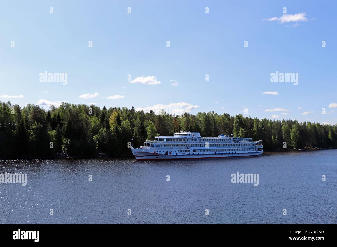 Die volga kreuzfahrt -Fotos und -Bildmaterial in hoher Auflösung – Alamy