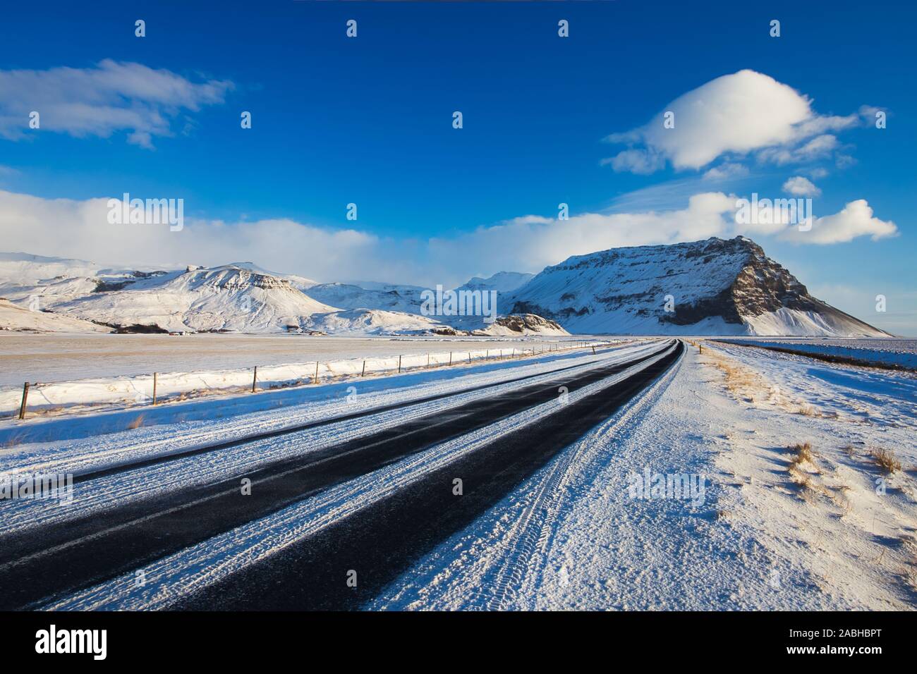 Autobahn glatteis -Fotos und -Bildmaterial in hoher Auflösung – Alamy