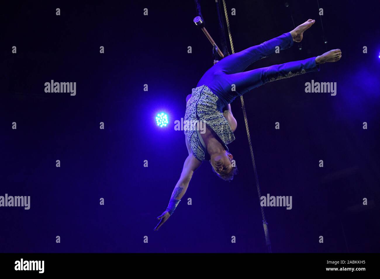 Circus krone munich -Fotos und -Bildmaterial in hoher Auflösung – Alamy