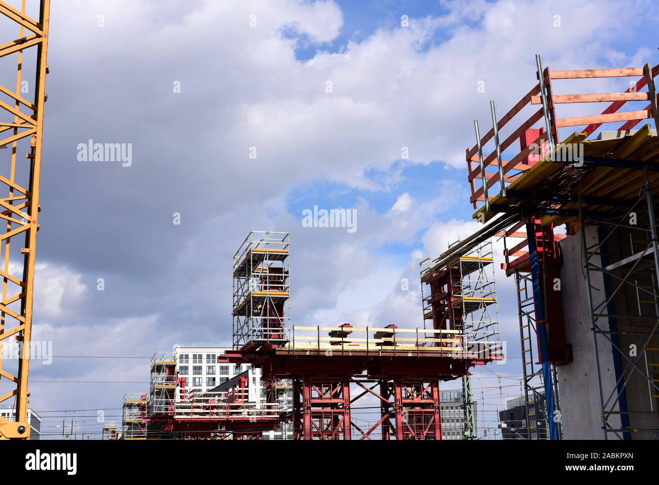 Im Zuge der Bauarbeiten an der Arnulfsteg in der Nähe der Donnersberger ...