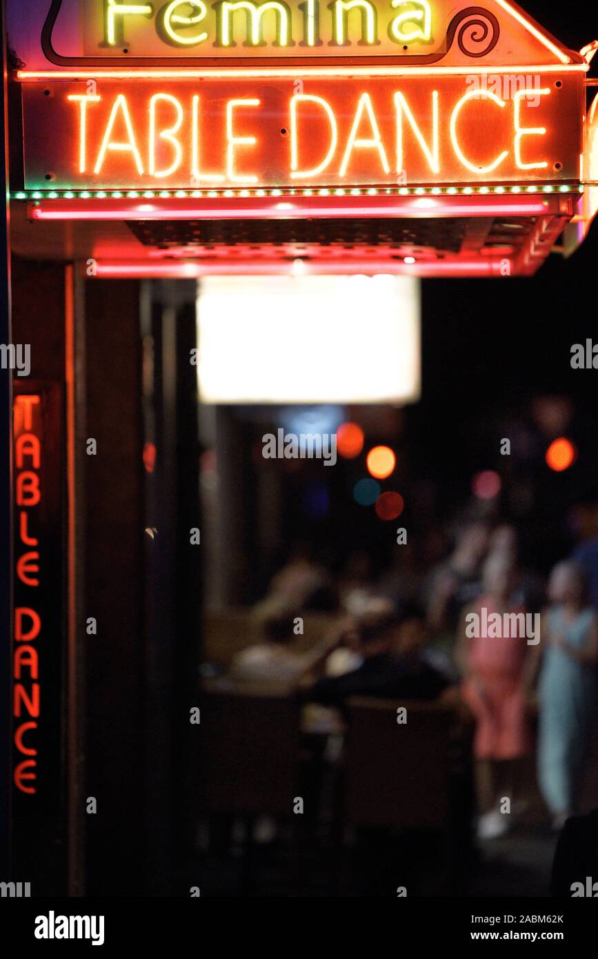Table Dance Stockfotos und -bilder Kaufen - Alamy