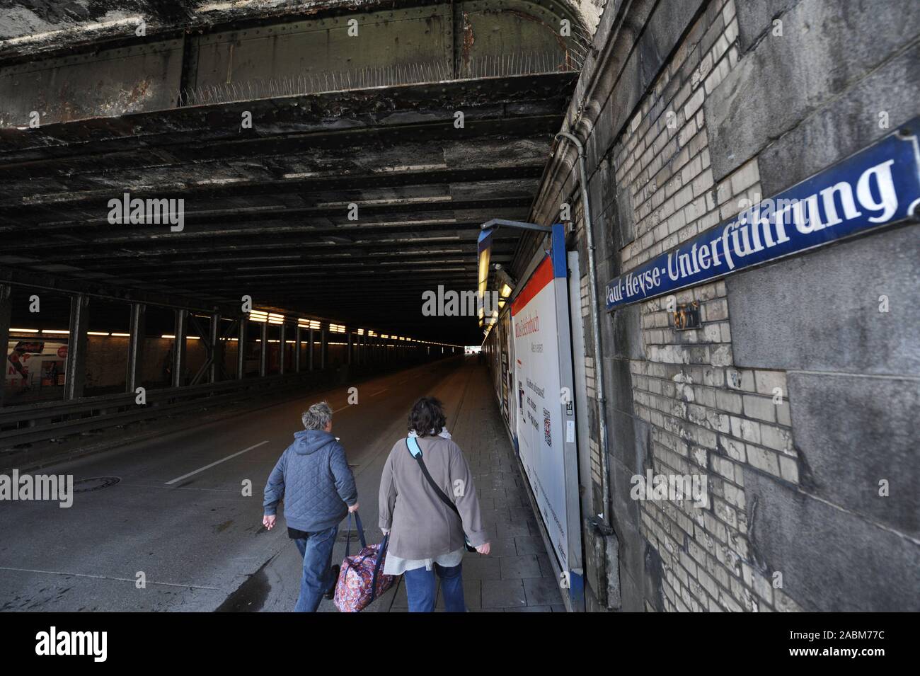 Paul heyse underpass munich -Fotos und -Bildmaterial in hoher Auflösung – Alamy