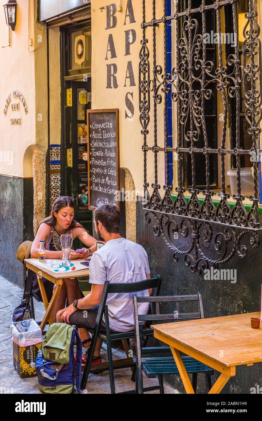 Altstadt von sevilla -Fotos und -Bildmaterial in hoher Auflösung – Alamy