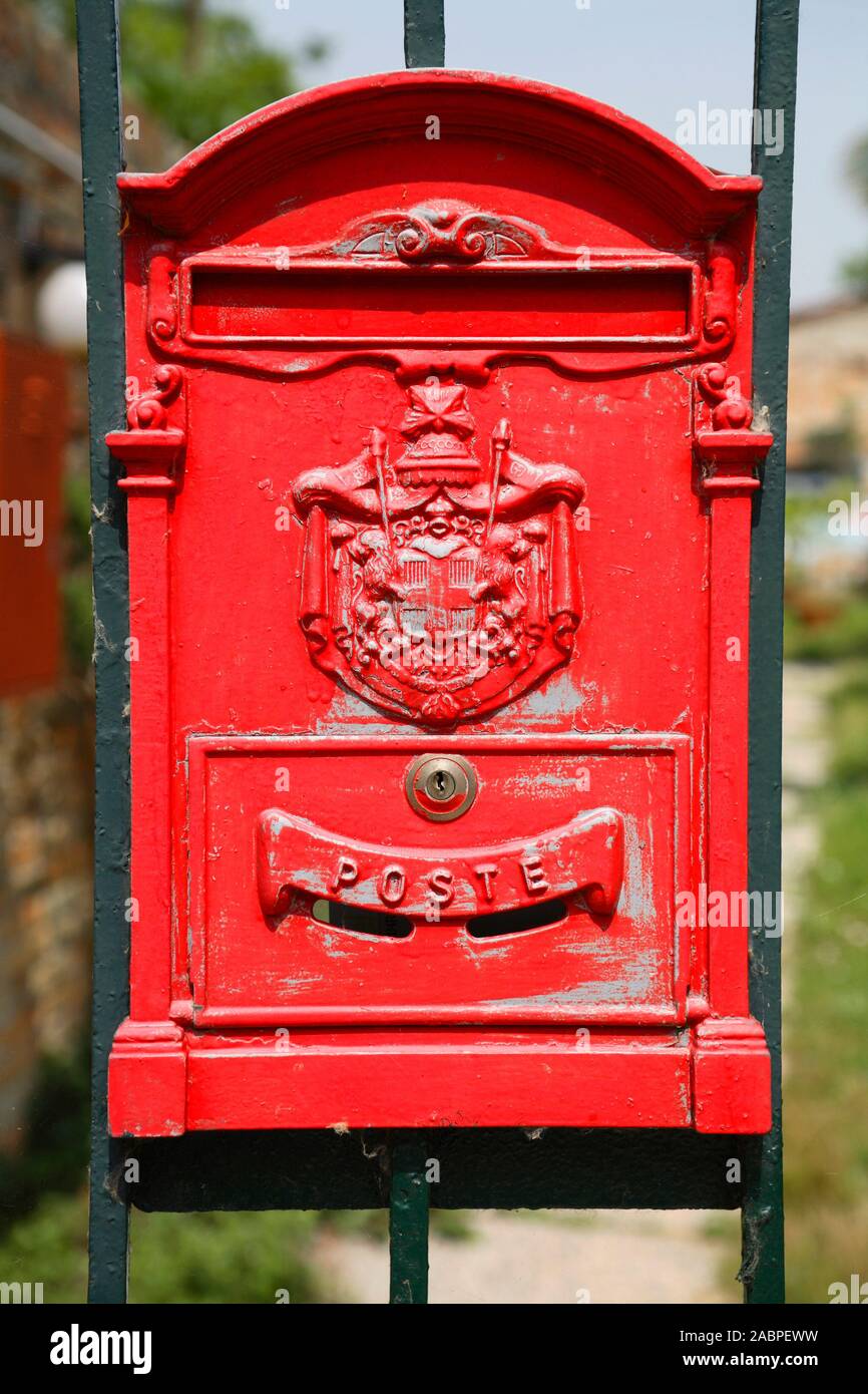 Postbriefkasten Briefkasten Stockfotos und -bilder Kaufen - Alamy