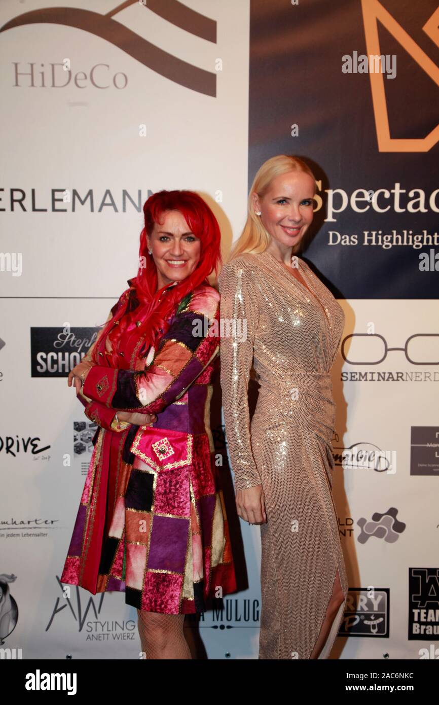 Sabrina Lange und Sylvia Leifheit bei der Charity Gala-SK-WelcomeHome ...
