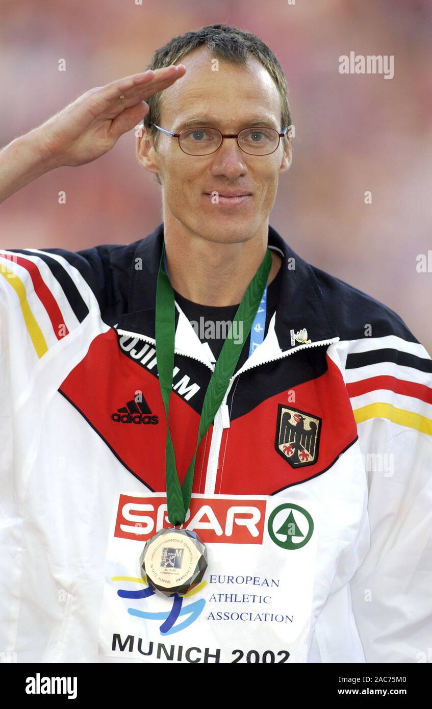 Leichtathletik dieter baumann -Fotos und -Bildmaterial in hoher ...