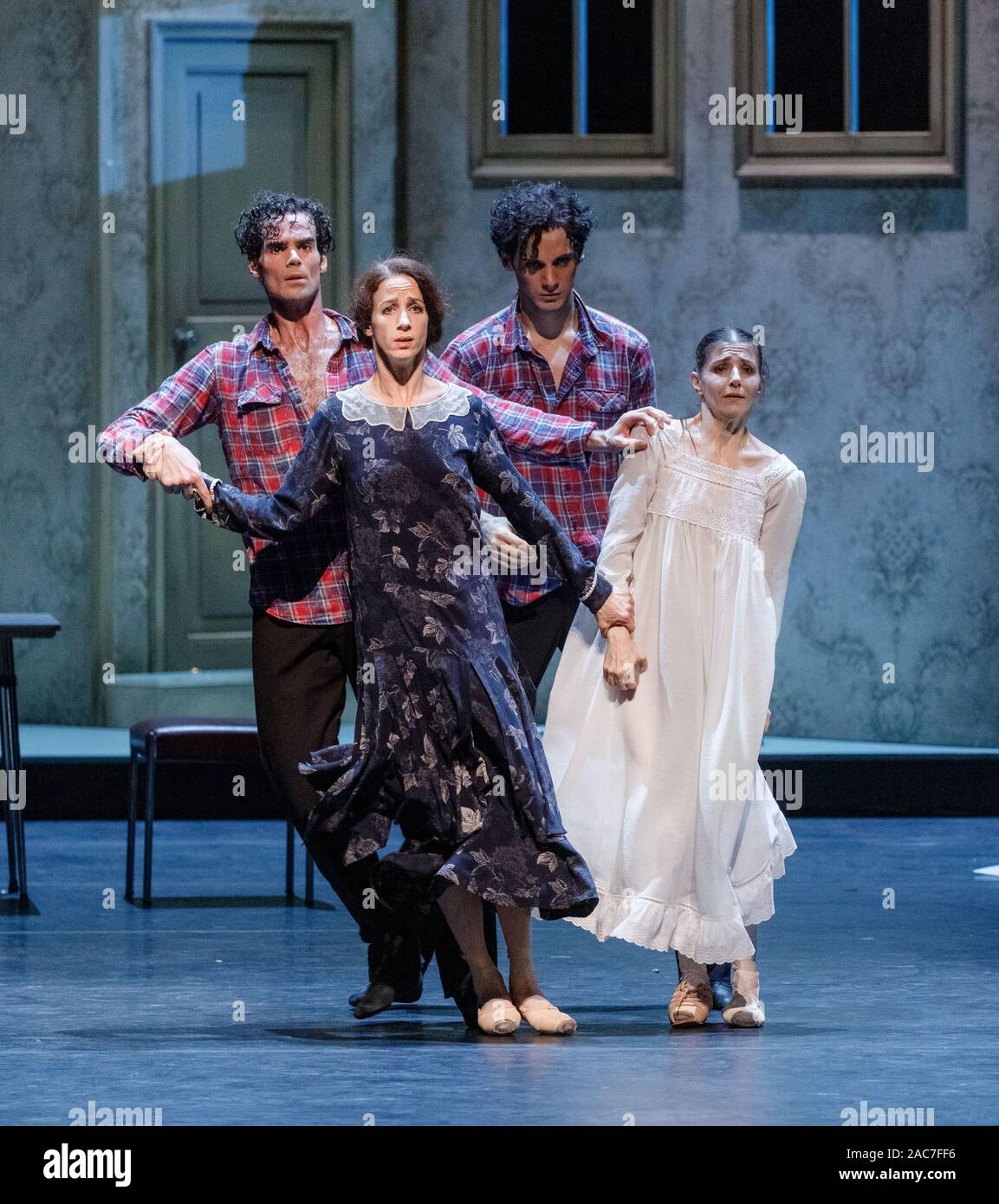 29 November 2019, Hamburg: Exklusiv - die Tänzer Felix Paquet (L-R ...
