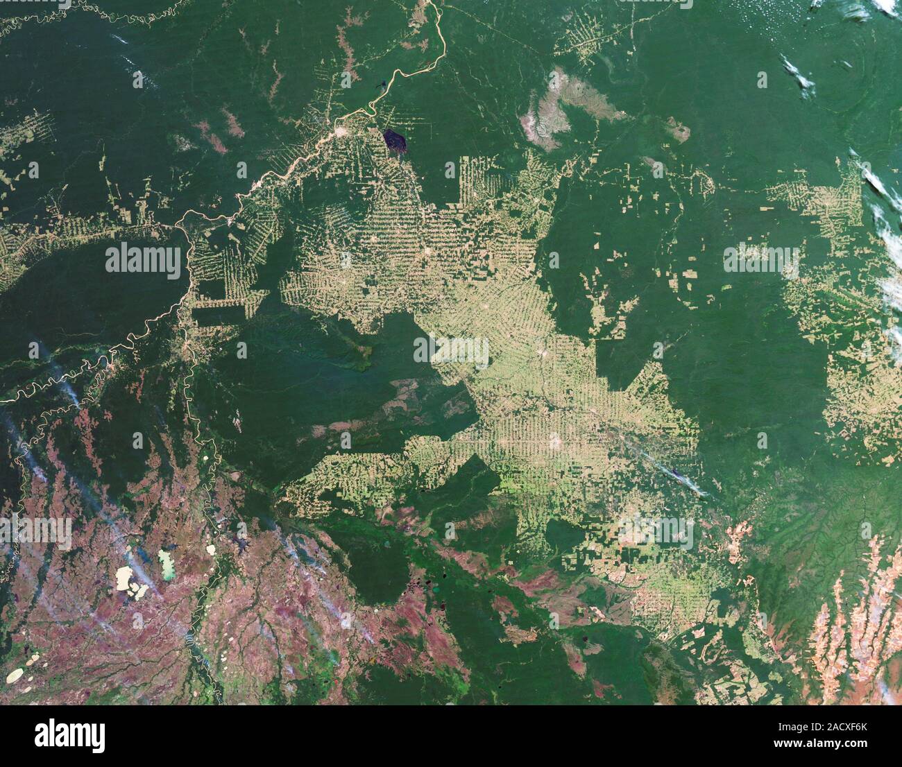 Abholzung im Amazonas. Satellitenbild der Nordwesten des Bundesstaates ...