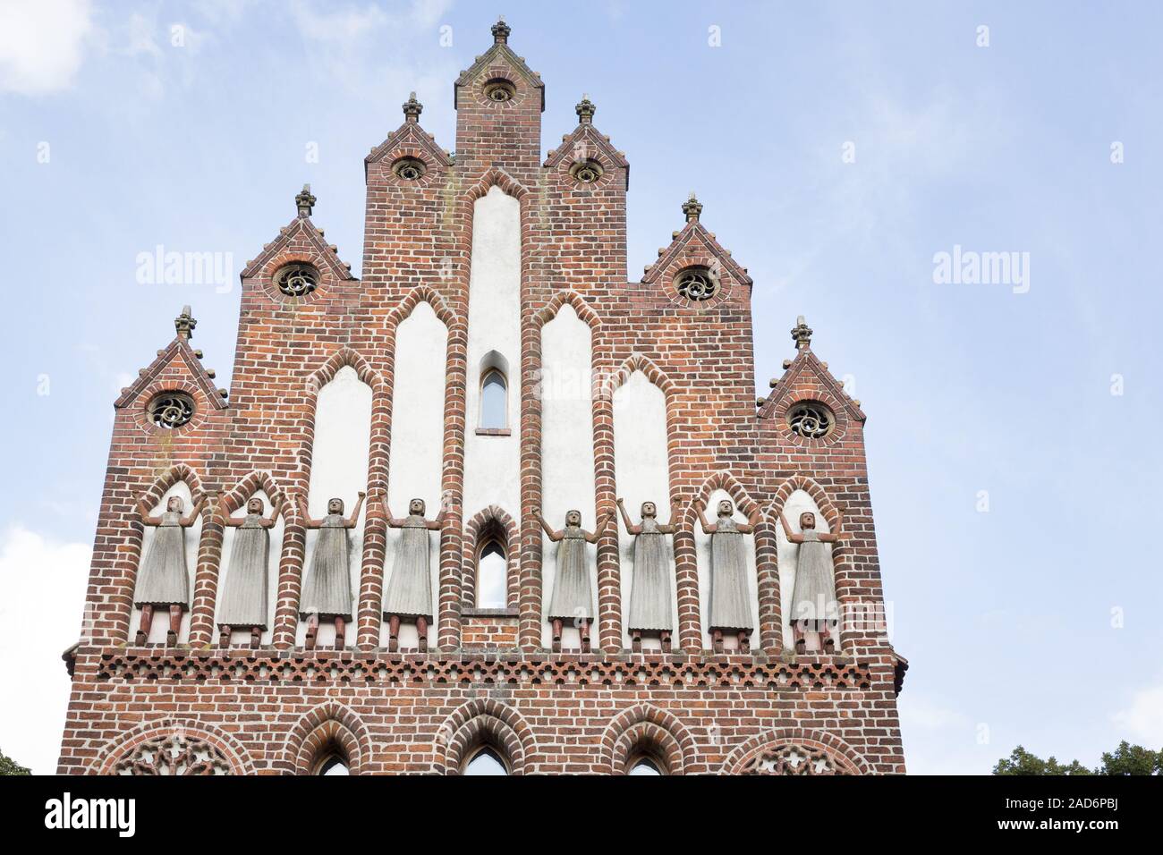 Neues tor neubrandenburg -Fotos und -Bildmaterial in hoher Auflösung ...