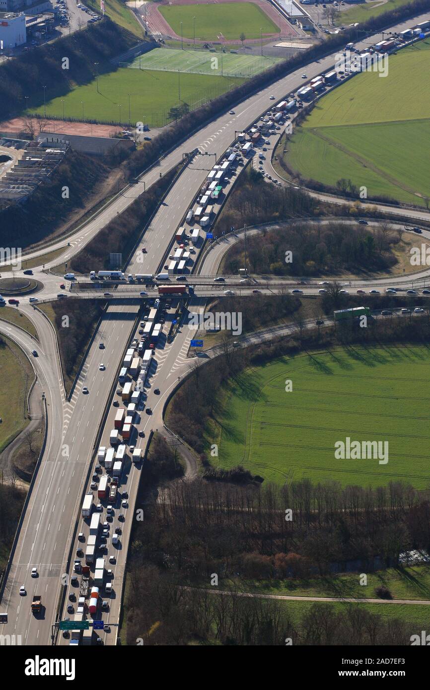 Autobahn Stau auf der Schweizer Autobahn A3, Ausfahrt Liestal ...