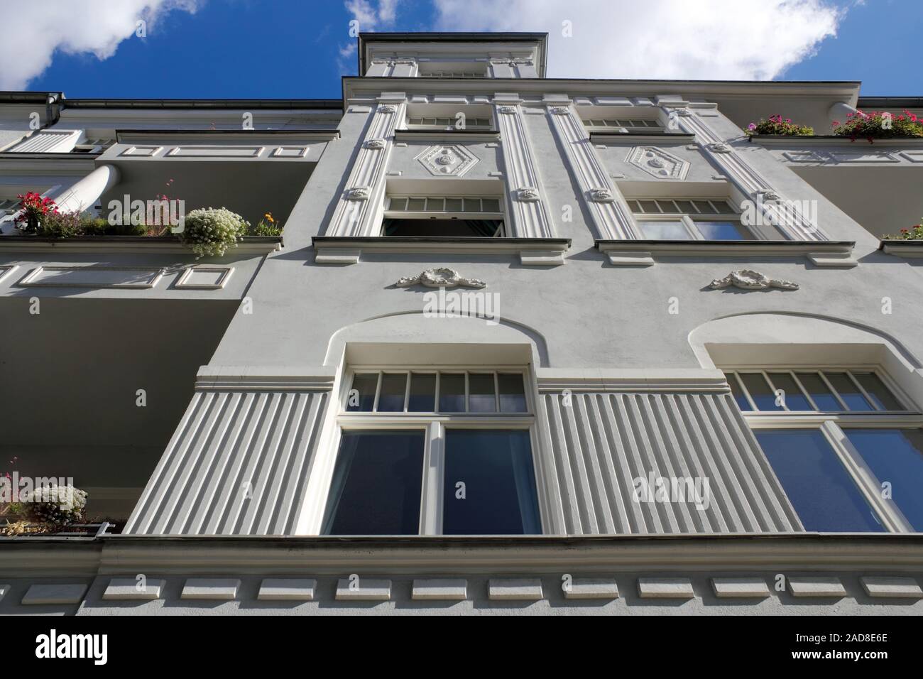 Altbau fassade berlin -Fotos und -Bildmaterial in hoher Auflösung – Alamy