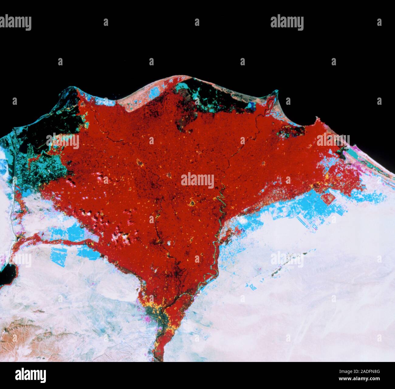 Nildelta. Farbe - verbesserte Satellitenbild des Nildeltas, Ägypten ...