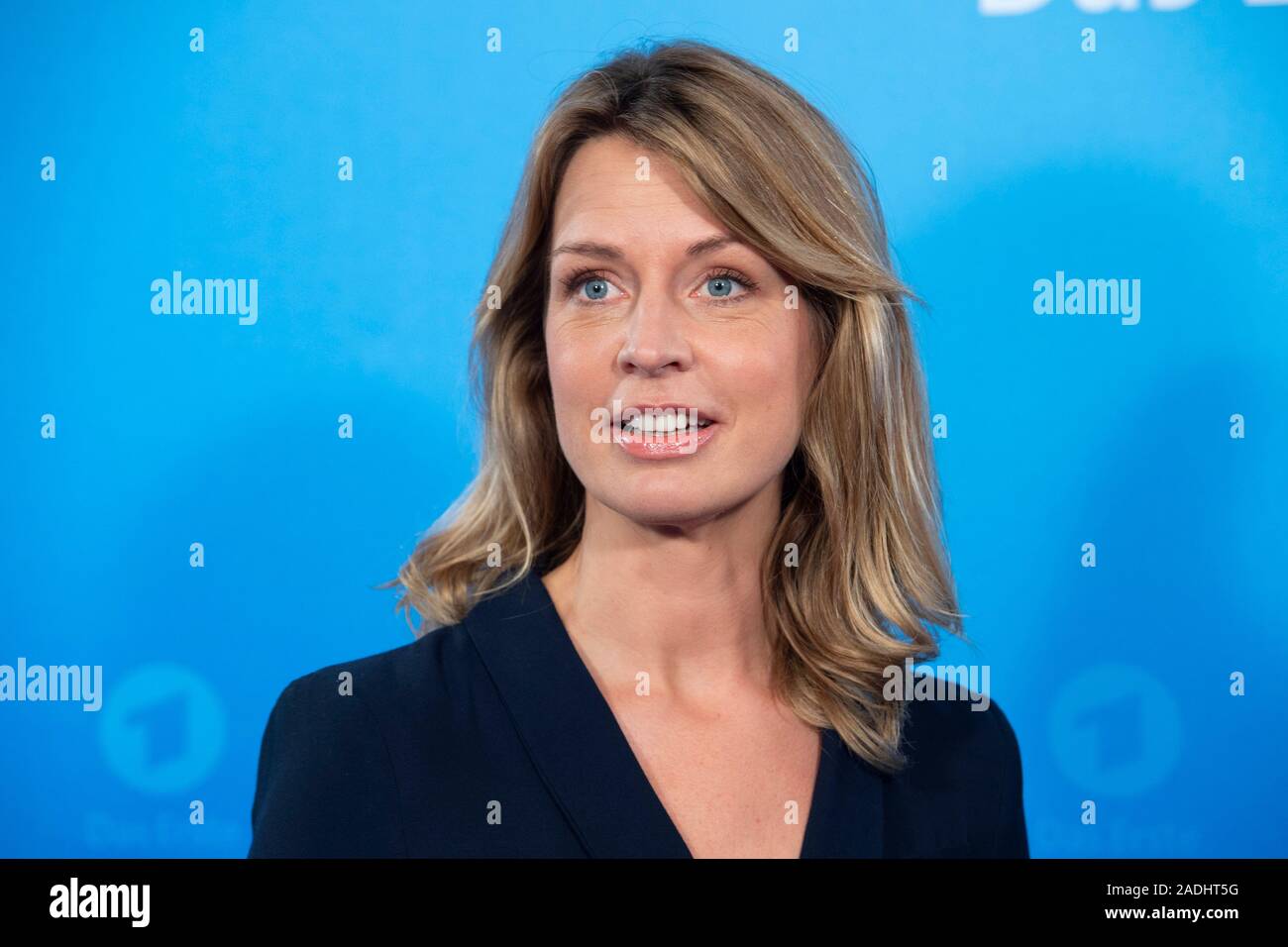 Hamburg, Deutschland. 03 Dez, 2019. Jessy Wellmer, Moderator, Porträt ...