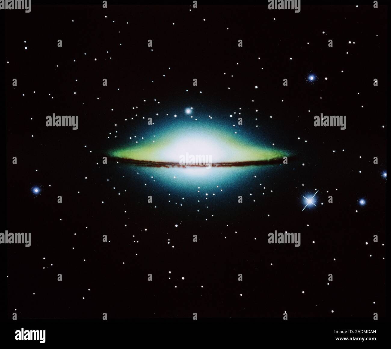 Optische Foto der Sombrero Galaxie (M104, NGC 4594), eine Spiralgalaxie ...