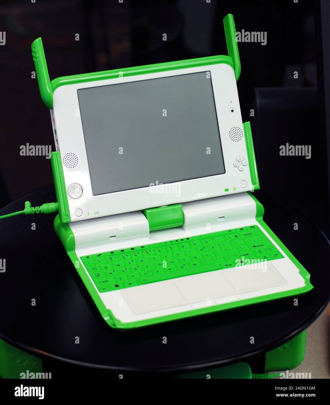 OLPC XO-1 Laptop. Dies ist ein preiswertes Netzwerk angeschlossenen ...