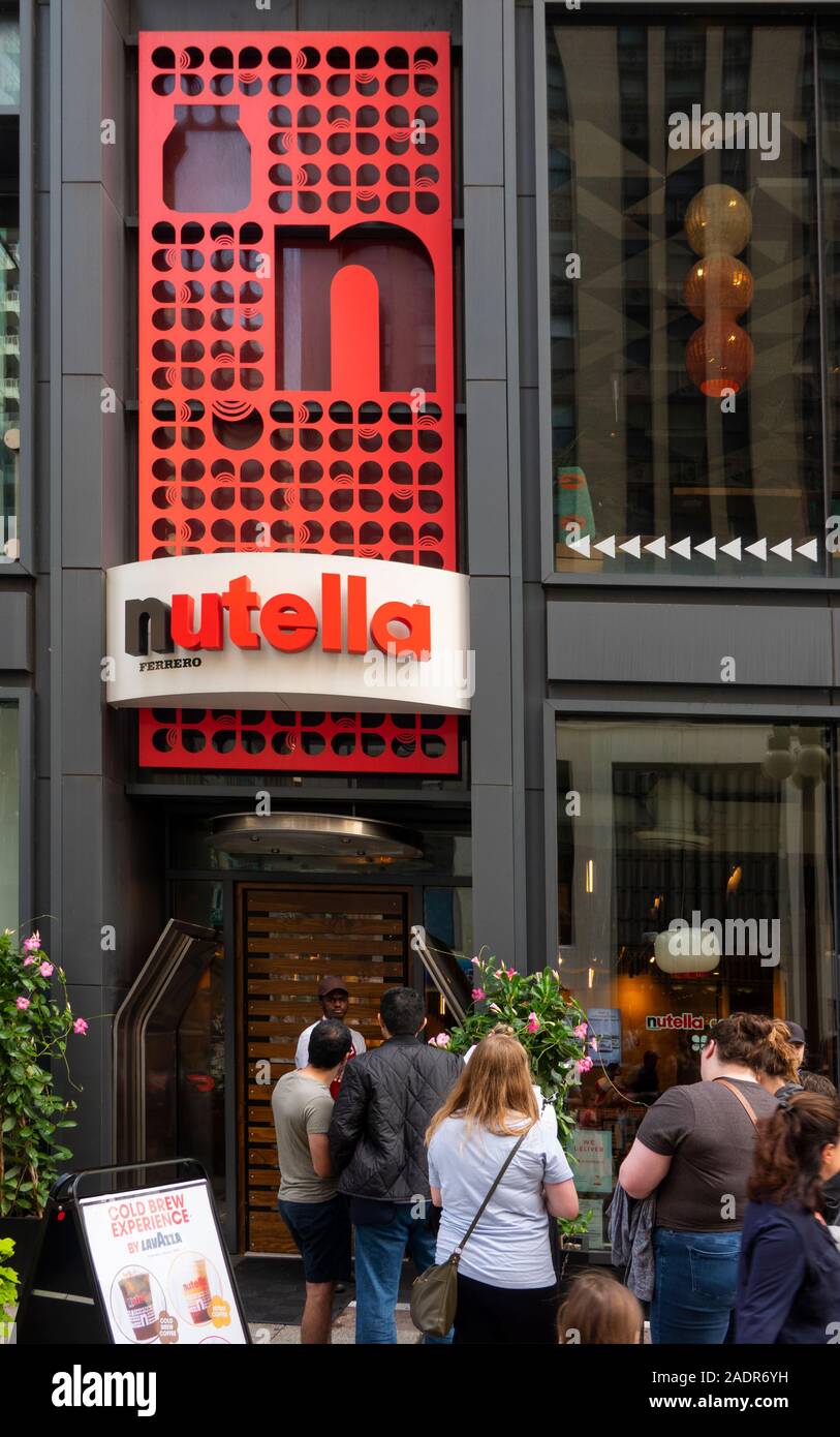 Nutella Cafe auf der Michigan Avenue in Chicago Illinois Stockfotografie Alamy