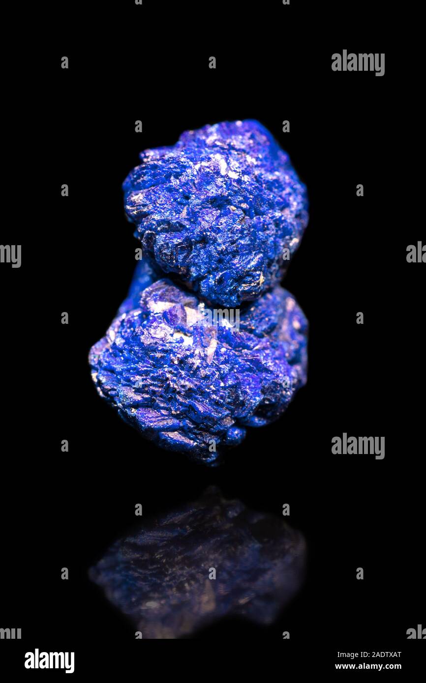 Blaue edelsteine -Fotos und -Bildmaterial in hoher Auflösung – Alamy