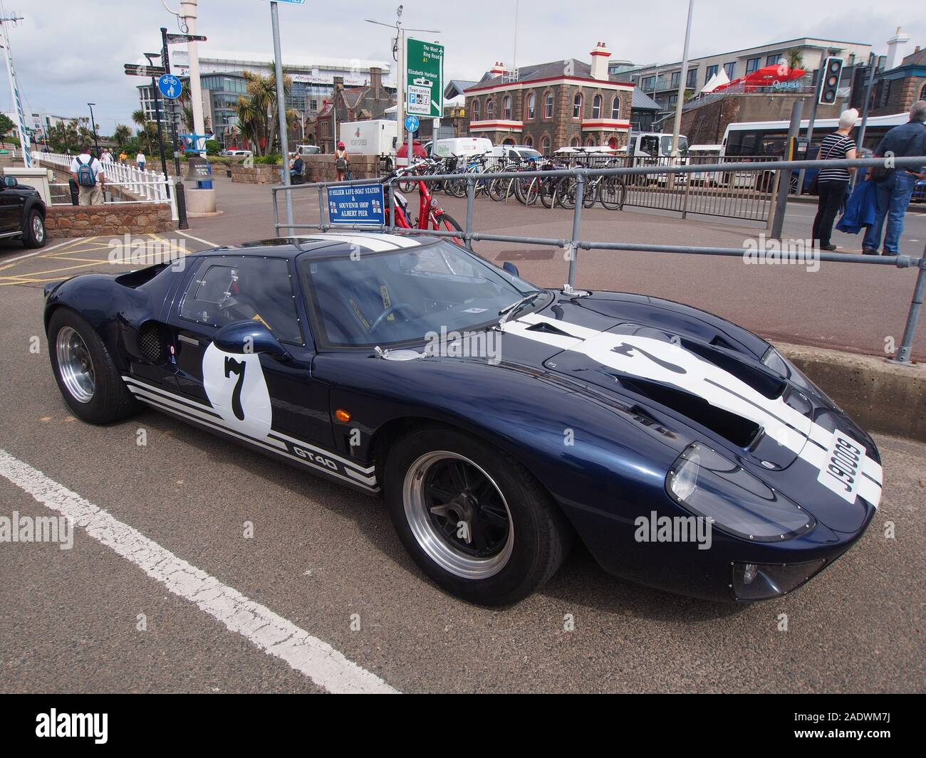 Ford gt40 -Fotos und -Bildmaterial in hoher Auflösung – Alamy