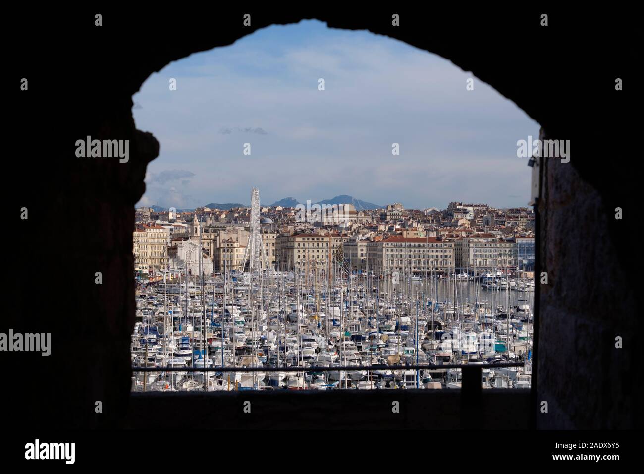Luftbild marseille -Fotos und -Bildmaterial in hoher Auflösung – Alamy