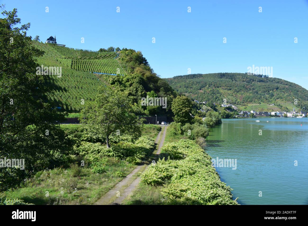 Bullay an der mosel -Fotos und -Bildmaterial in hoher Auflösung – Alamy