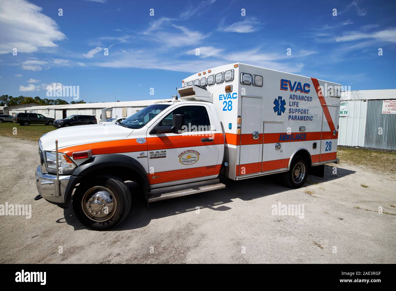 Schwerlast rettungswagen -Fotos und -Bildmaterial in hoher Auflösung ...